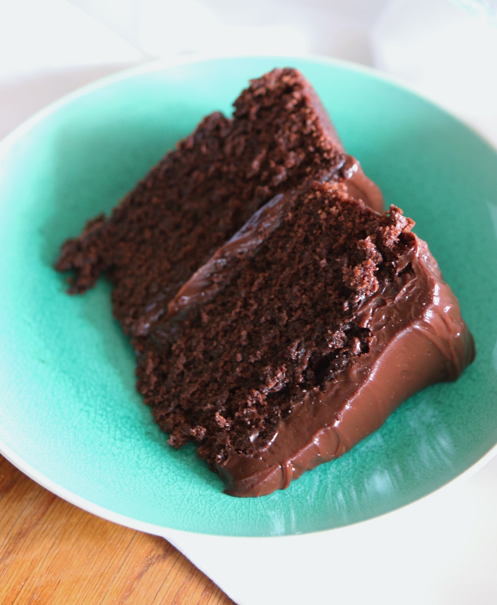 Old fashioned chocolate cake - Recipes from a Normal Mum